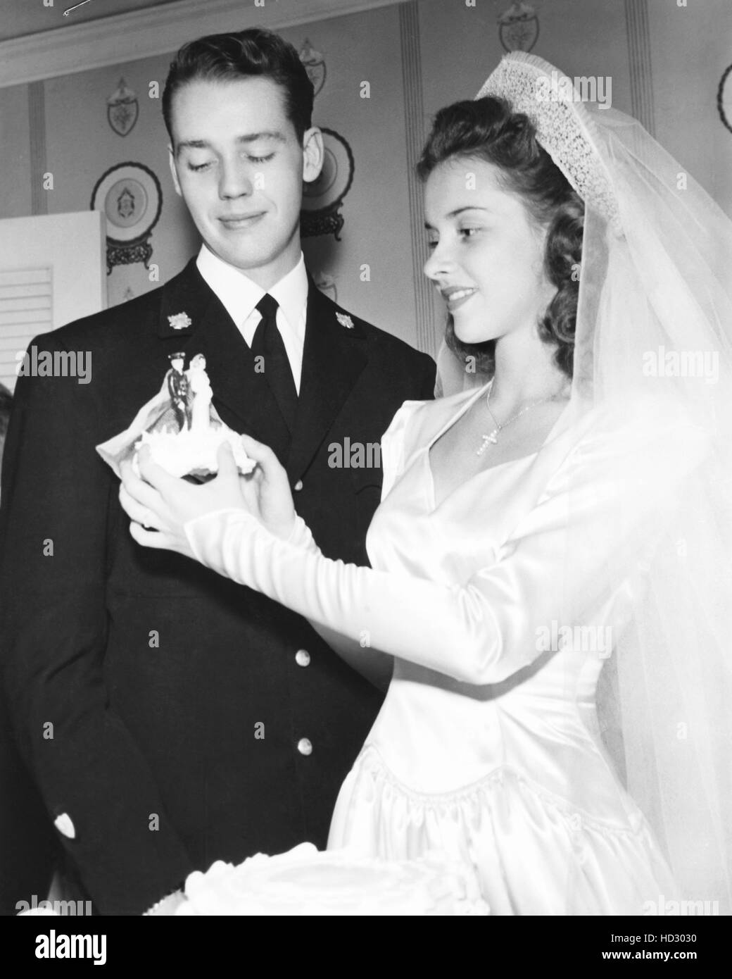 From left: Richard Quine, Susan Peters at their wedding reception, 1943 ...