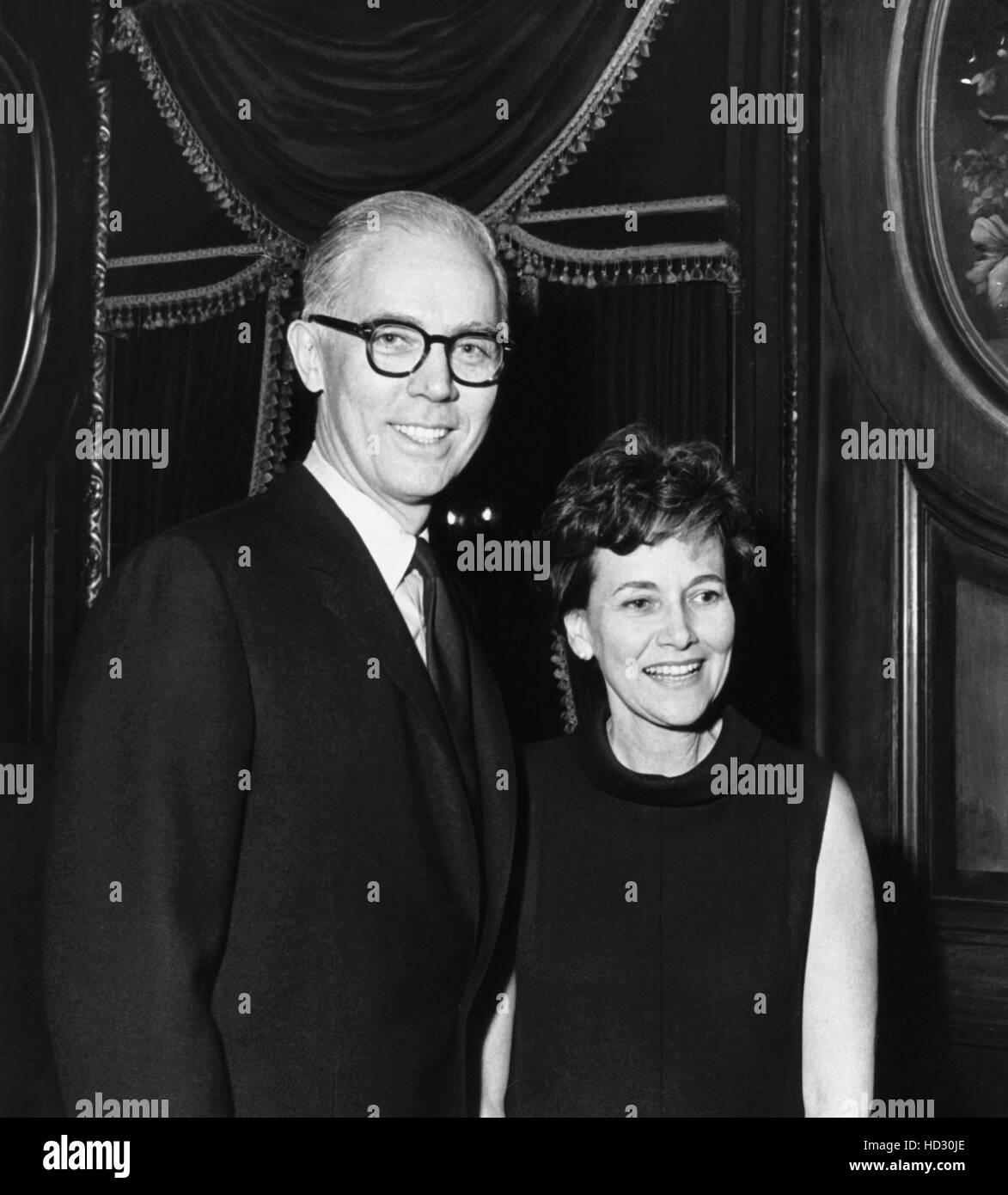 Teresa Wright, right, and her second husband, screenwriter Robert ...