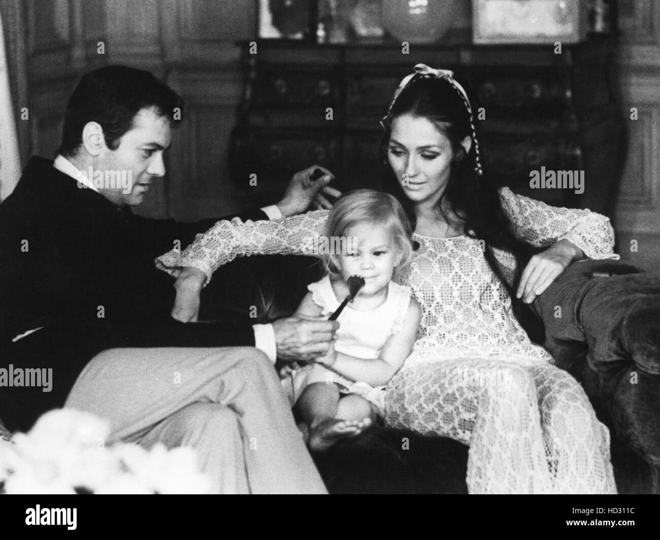 TONY CURTIS, with daughter Alexandra and wife Christine Kaufmann Stock ...