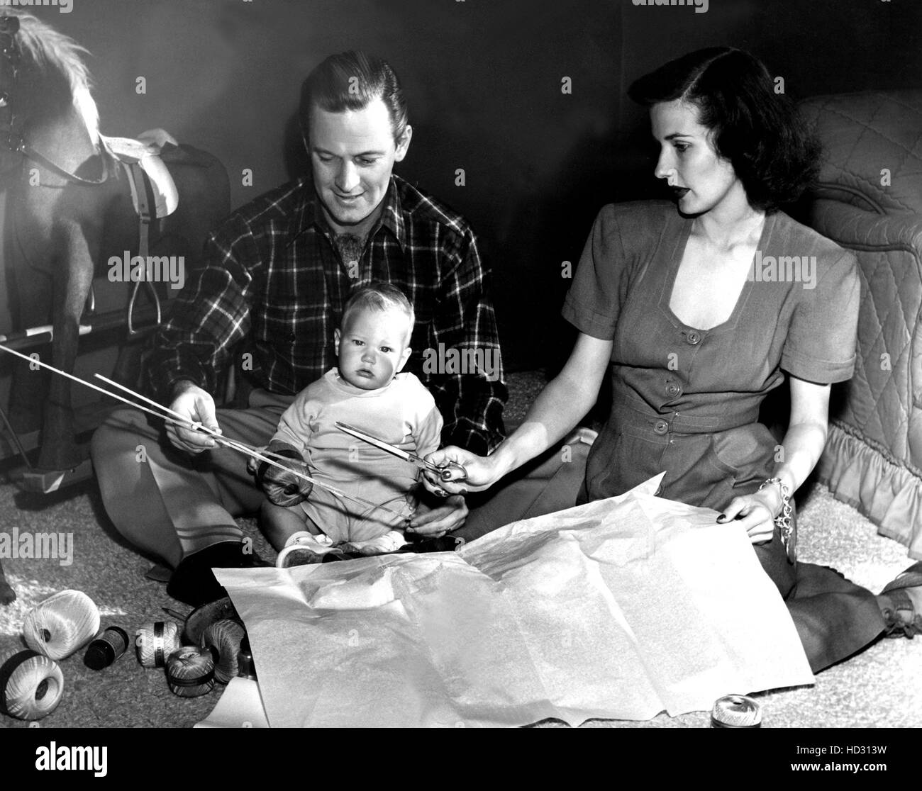 WILLIAM HOLDEN, with son Scott Porter and wife Brenda Marshall, circa ...