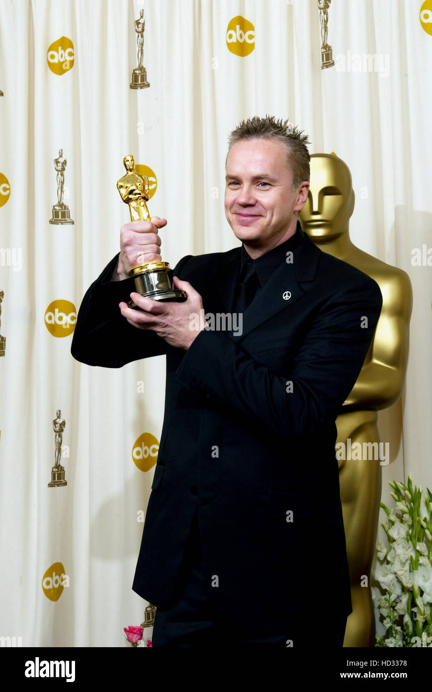 Tim Robbins at the 76th ANNUAL ACADEMY AWARDS, 2/29/2004, photo by ...