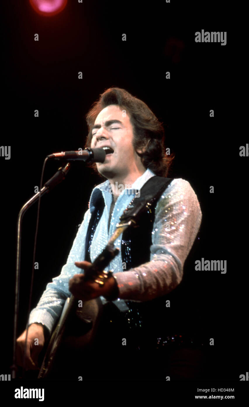 NEIL DIAMOND, 1977, performing during his TV special Stock Photo - Alamy