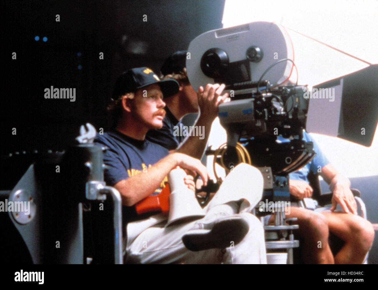 RON HOWARD, directing the film 'Cocoon', 1985 Stock Photo - Alamy