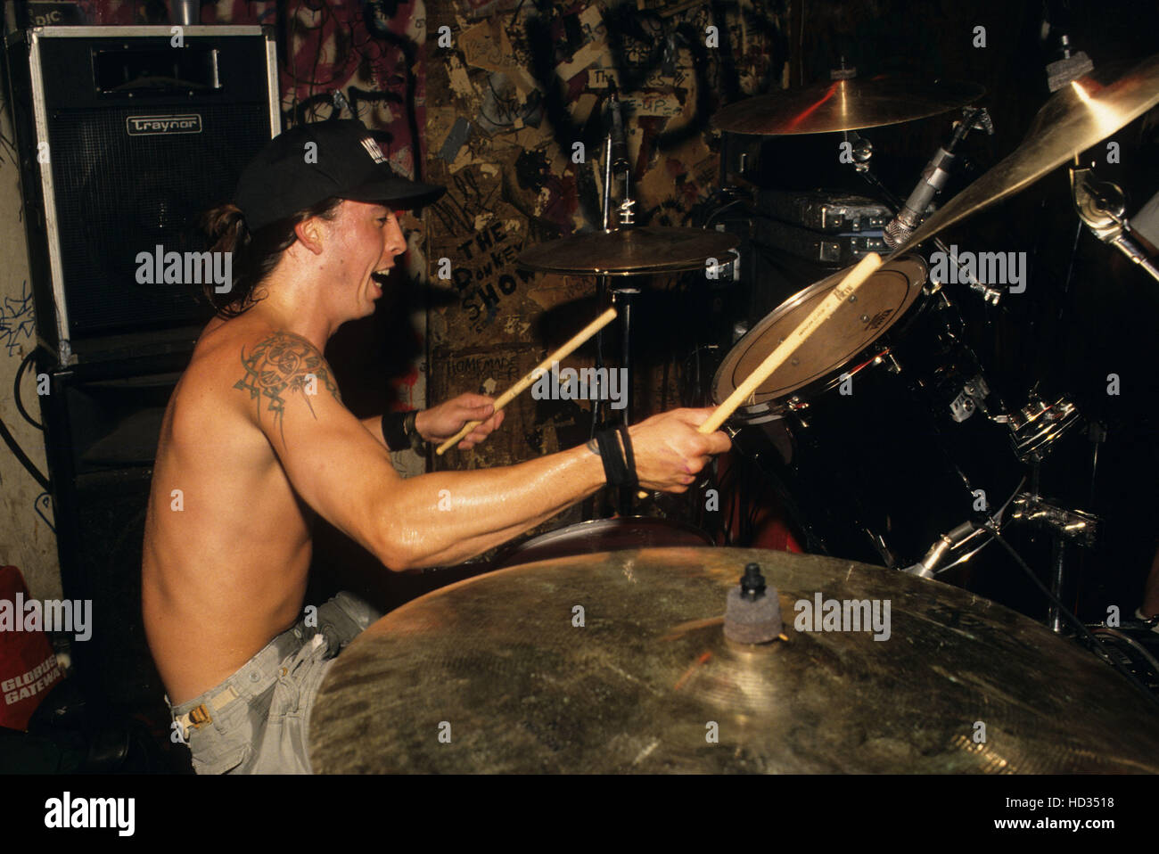 Scream, drummer Dave Grohl, performing reunion show at CBGB's in New ...