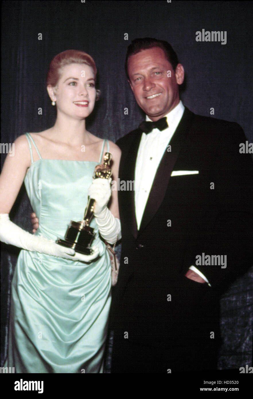 Grace kelly 1954 oscars hi-res stock photography and images - Alamy