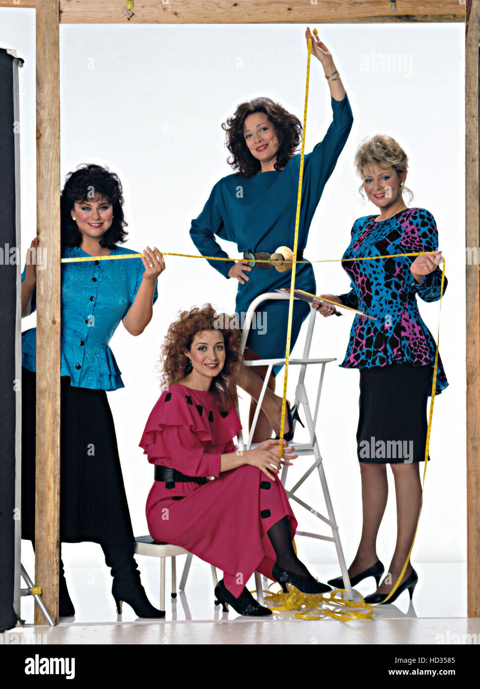 DESIGNING WOMEN, Delta Burke, Annie Potts, Dixie Carter, Jean Smart ...