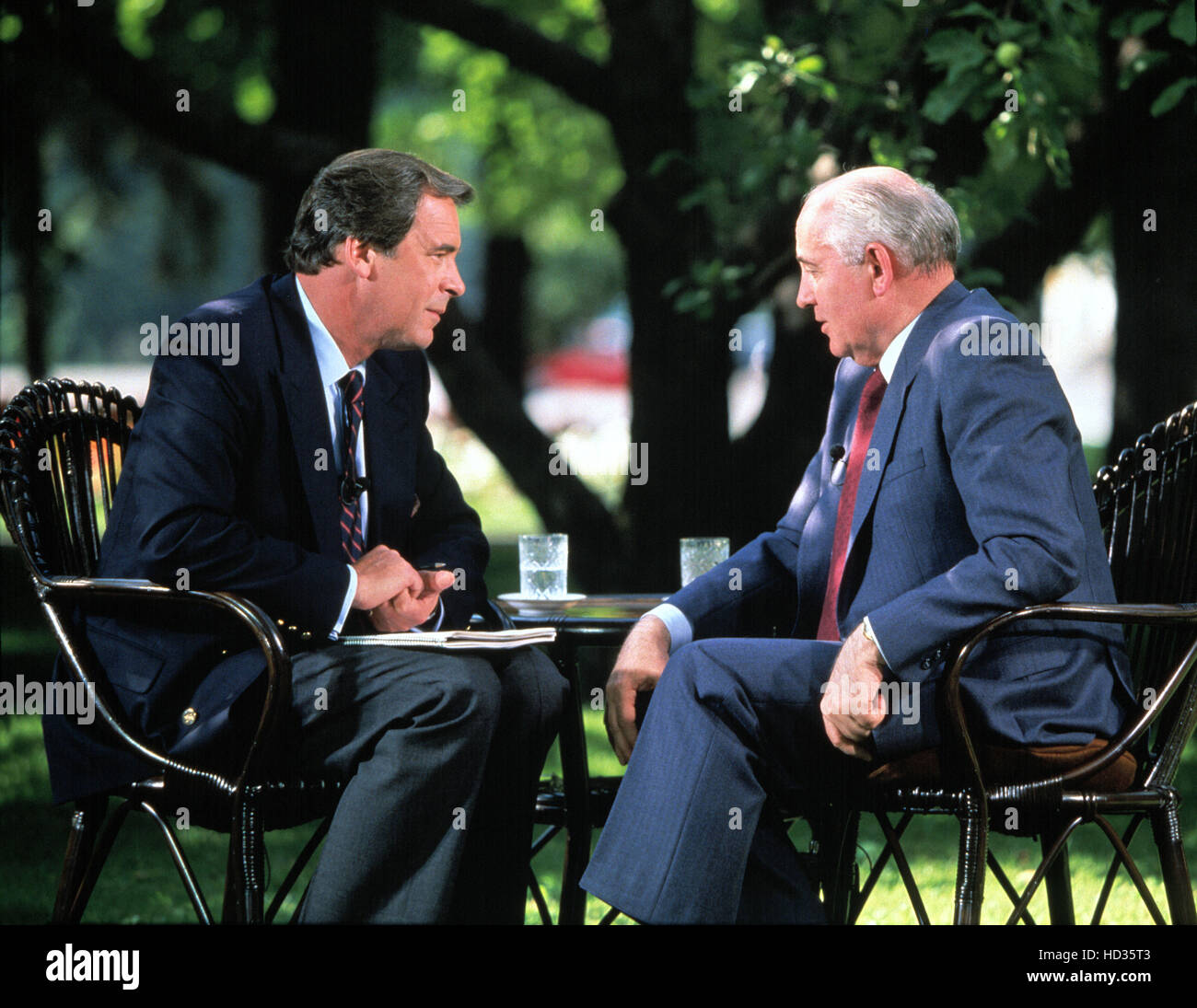 ABC WORLD NEWS TONIGHT, Peter Jennings, Mikhail Gorbachev, 1991. (c)ABC ...