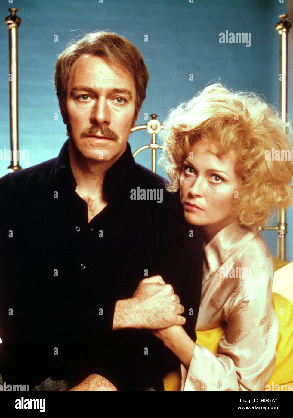 AFTER THE FALL, Christopher Plummer, Faye Dunaway, 1974 Stock Photo - Alamy