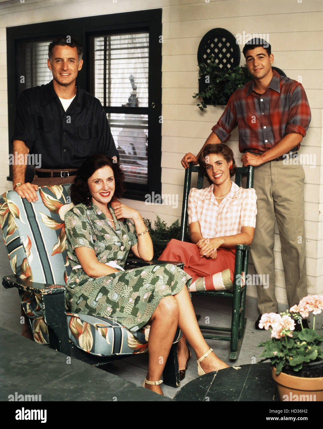 HOMEFRONT, from left: John Slattery, Wendy Phillips, Jessica Steen, Kyle Chandler, 1991-1993 ...