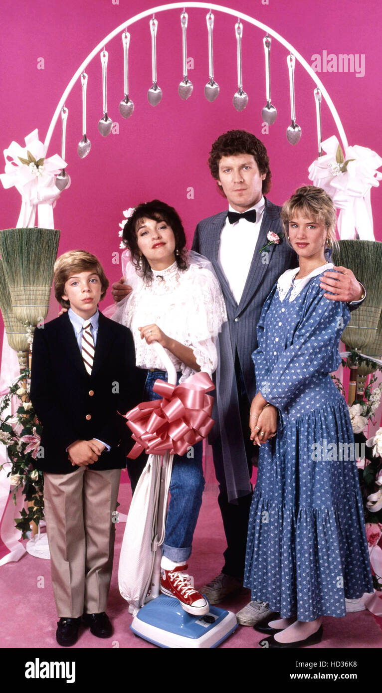 I MARRIED DORA, from left: Jason Horst, Elizabeth Pena, Daniel Hugh ...