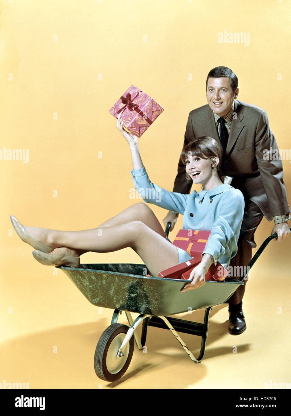 LET'S MAKE A DEAL, Carol Merrill, host Monty Hall, 1963-76 Stock Photo ...