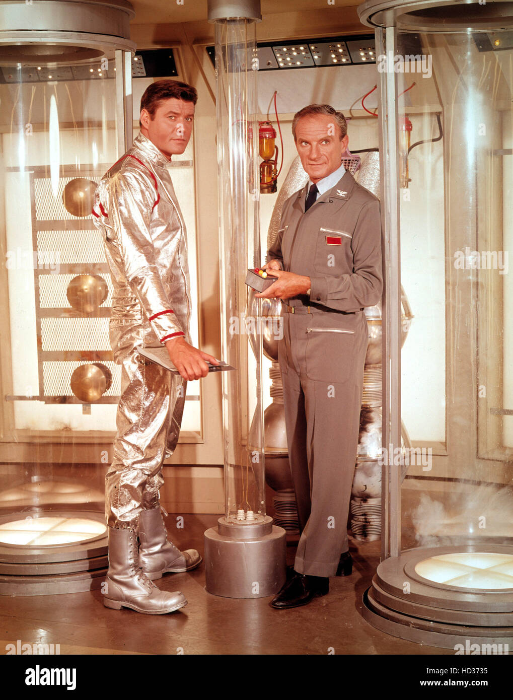 LOST IN SPACE, Guy Williams, Jonathan Harris, 1965-1968, TM & Copyright ...
