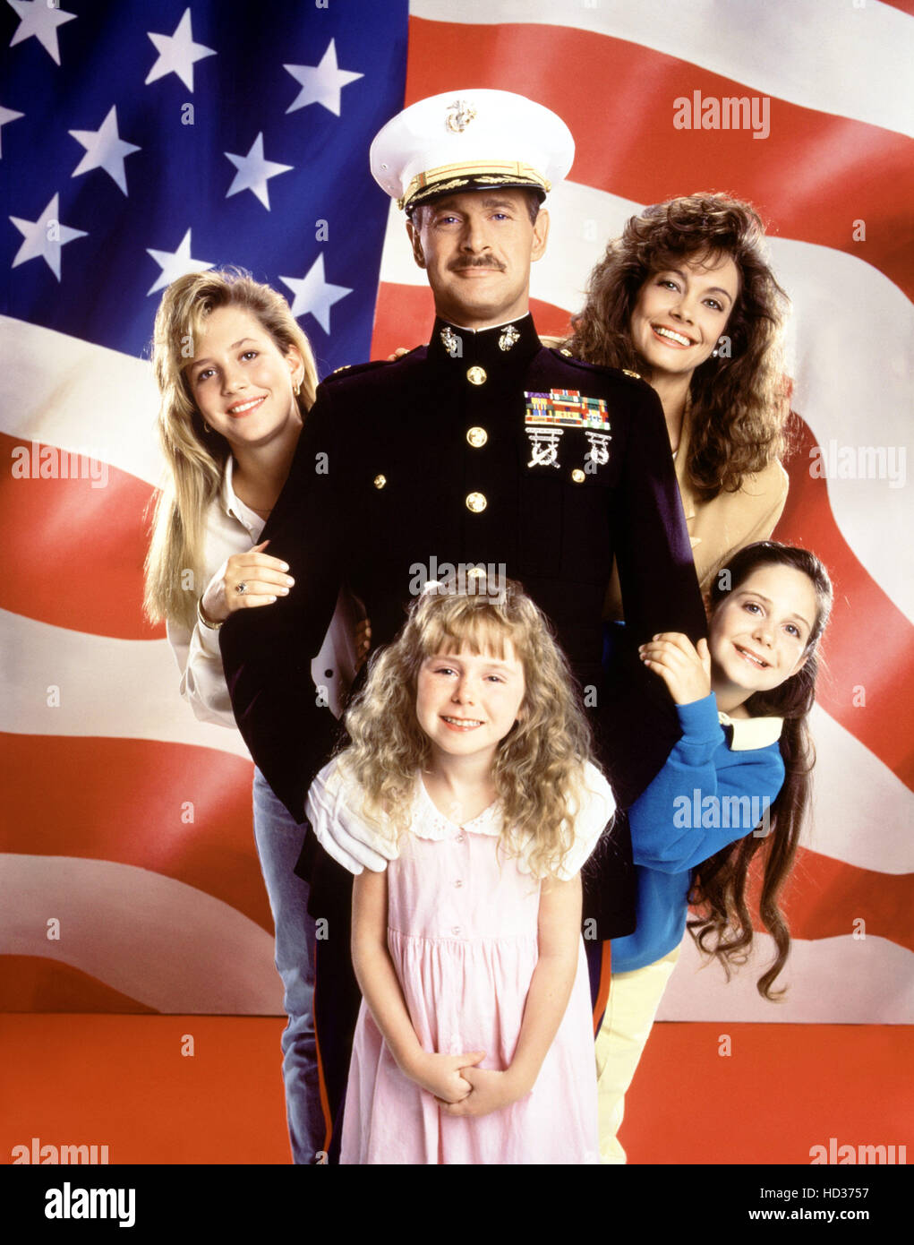 MAJOR DAD, (clockwise from top): Gerald McRaney, Shanna Reed, Nicole ...
