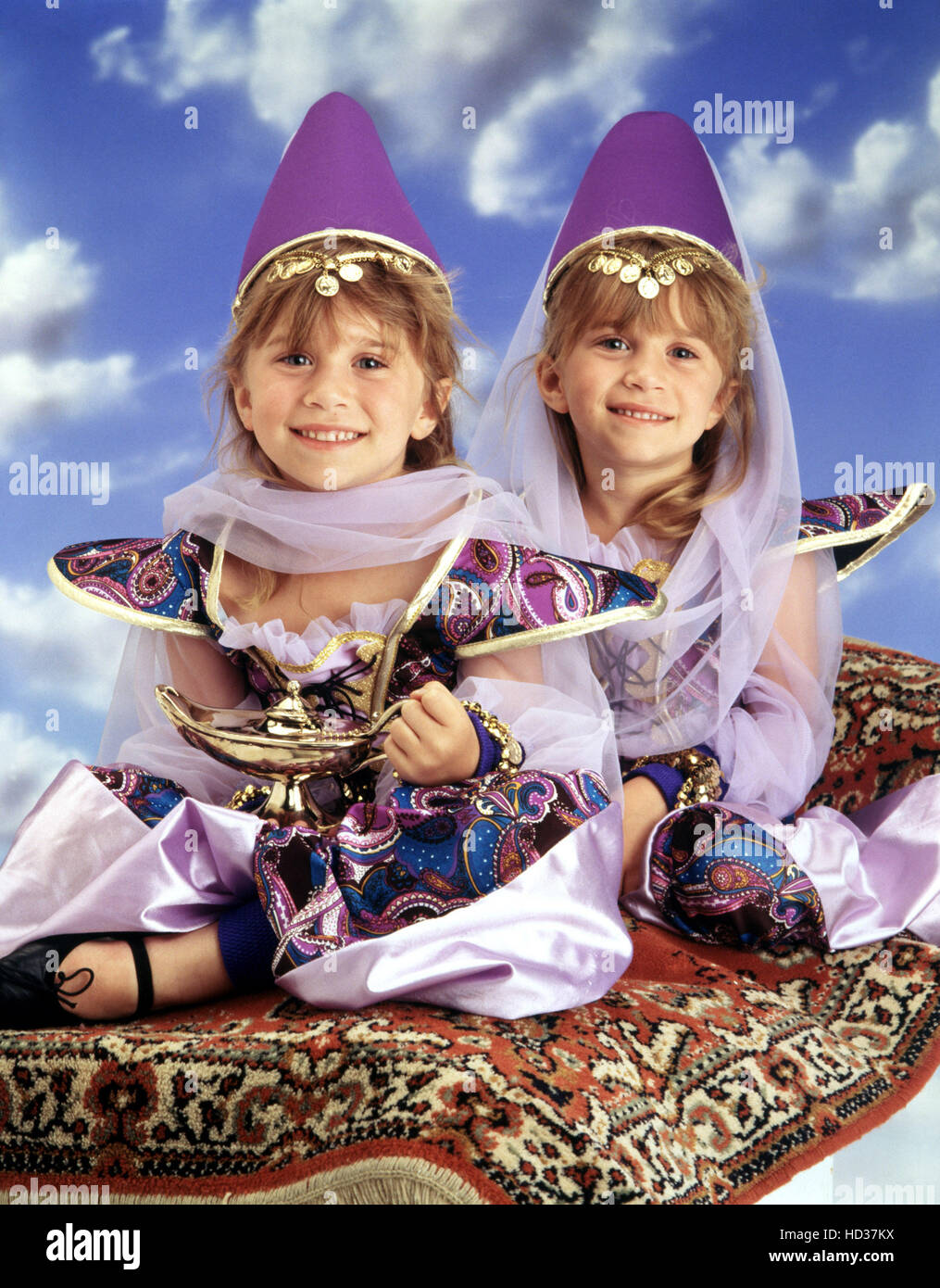 OLSEN TWINS MOTHER'S DAY SPECIAL, Mary Kate Olsen, Ashley Olsen, 1993 ...