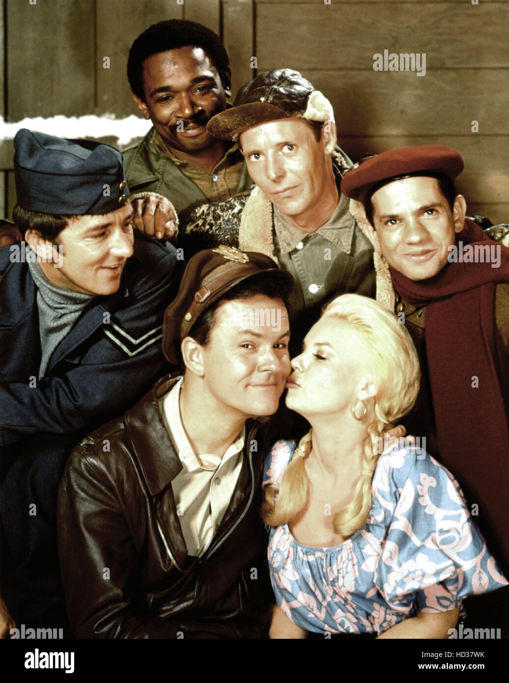 HOGAN'S HEROES, Richard Dawson, Ivan Dixon, Bob Crane, Larry Hovis ...