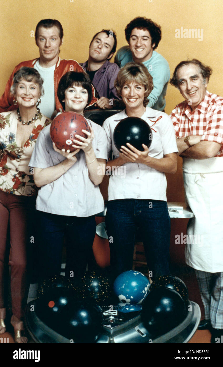 LAVERNE AND SHIRLEY, (back, from left): Michael McKean, David L. Lander ...