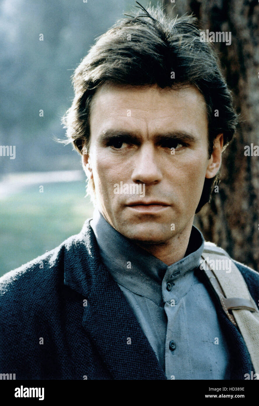 MACGYVER, Richard Dean Anderson, 1985-92. © Paramount Television ...