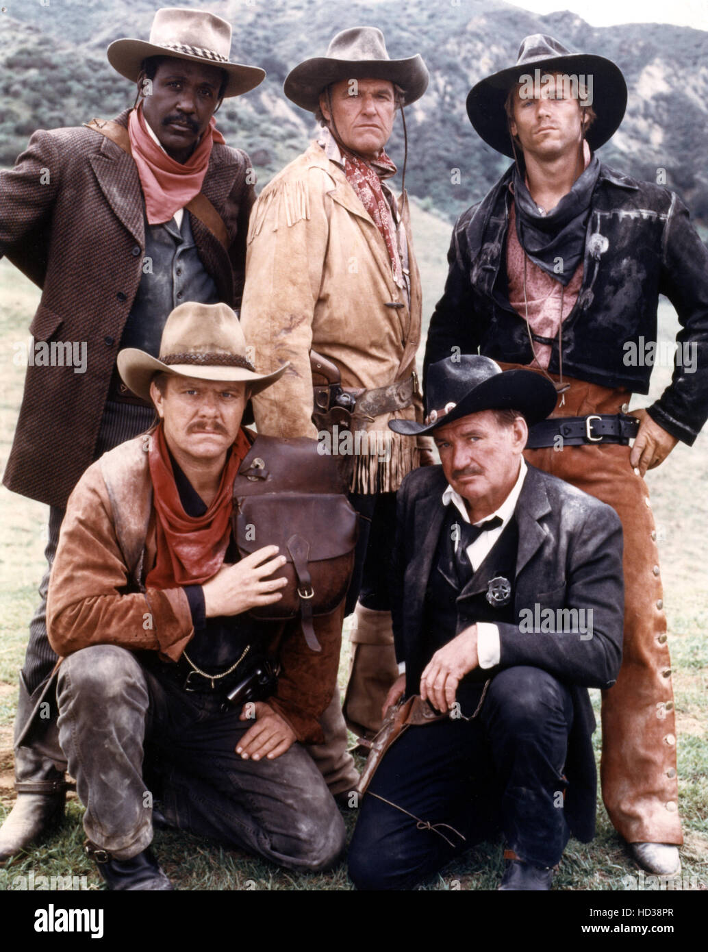 OUTLAWS, (top) Richard Roundtree, Charles Napier, Patrick Houser, (bot ...