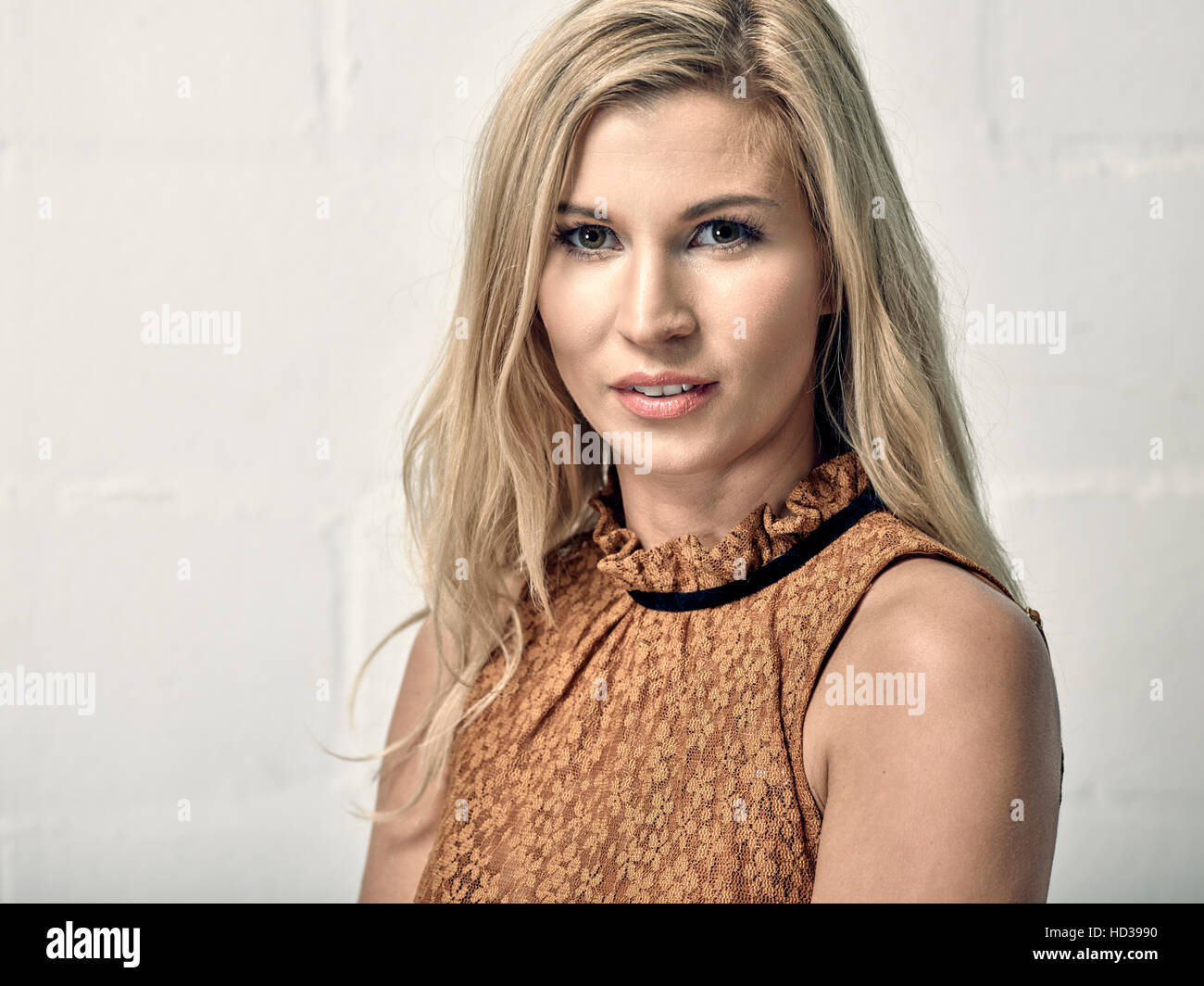 Female office worker heels hi-res stock photography and images - Alamy