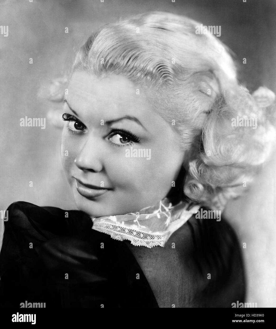 Toby Wing in Hal Roach Studios portrait, ca. 1936 Stock Photo - Alamy