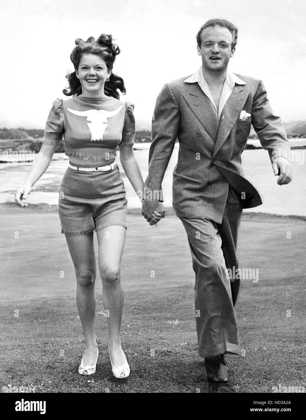 Newlyweds Van Heflin (right) and Frances Neal, on their honeymoon at ...