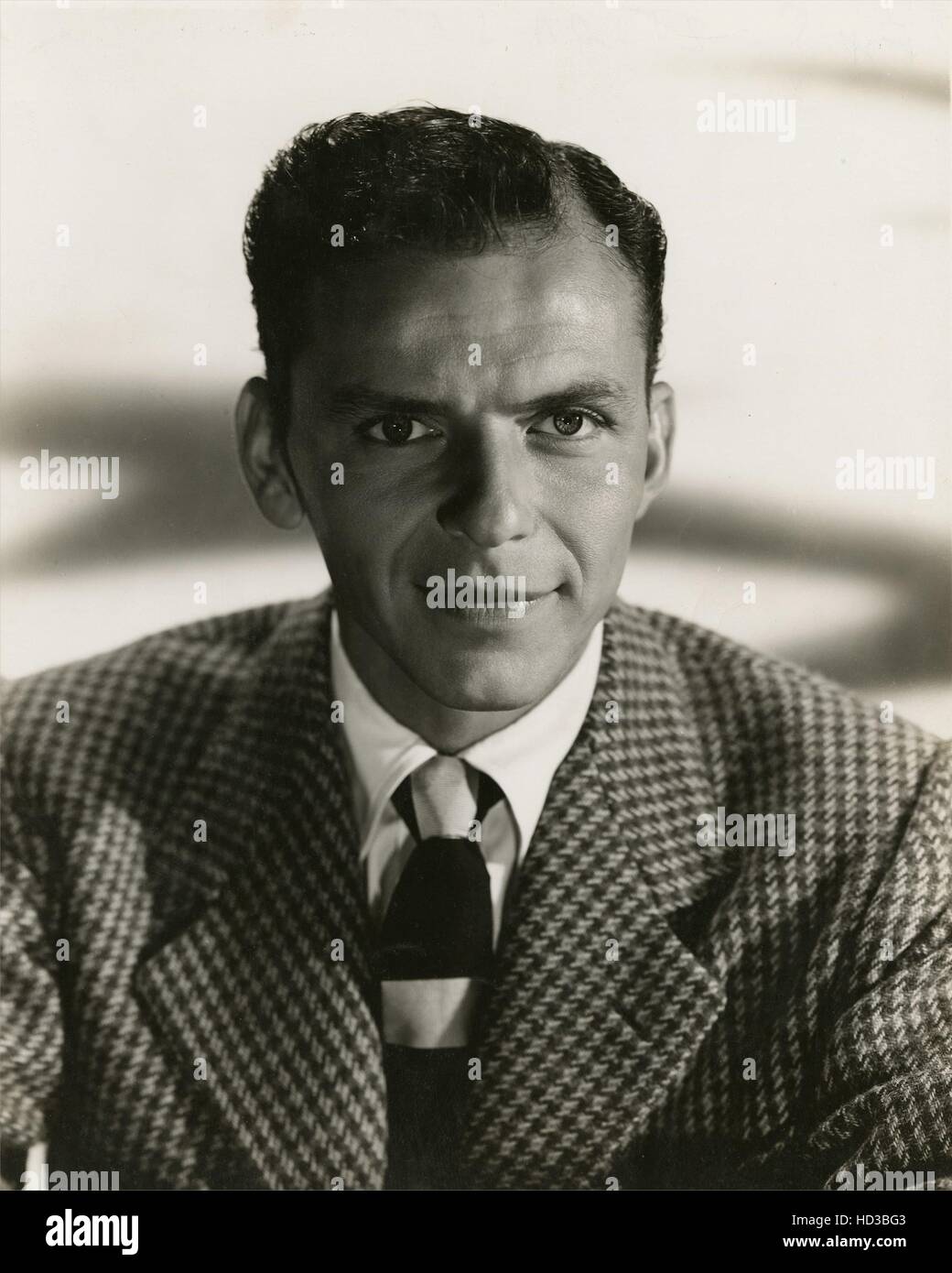 Frank Sinatra, early 1940s Stock Photo - Alamy