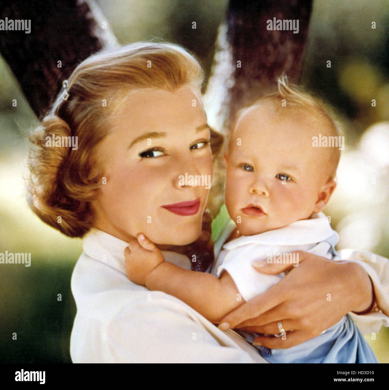 JUNE ALLYSON with baby son RICHARD POWELL, JR., early 1950s Stock Photo ...