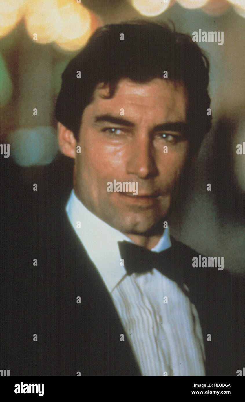 Timothy Dalton as James Bond in LIVING DAYLIGHTS, 1987 Stock Photo - Alamy