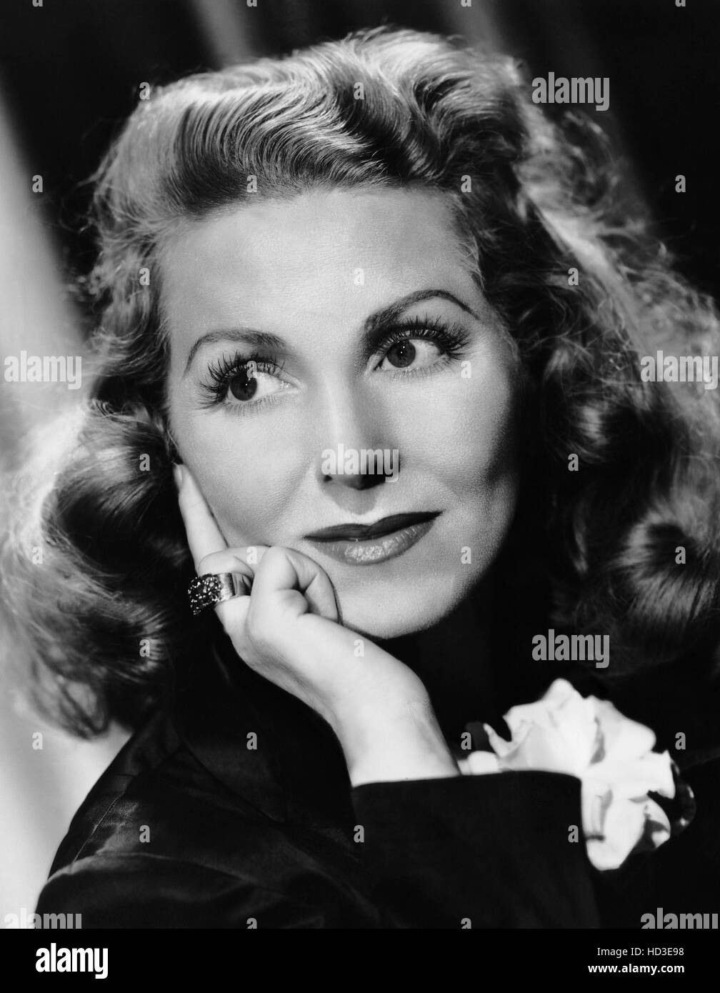 Jessica dragonette hi-res stock photography and images - Alamy