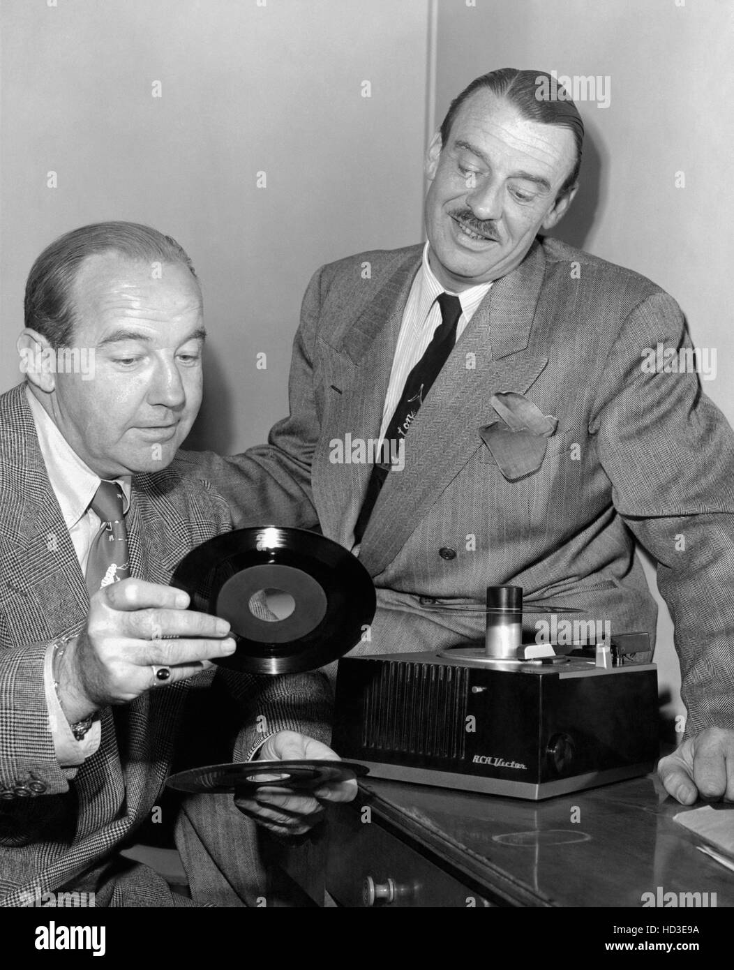 SCREEN DIRECTOR'S PLAYHOUSE, from left, guest Broderick Crawford ...