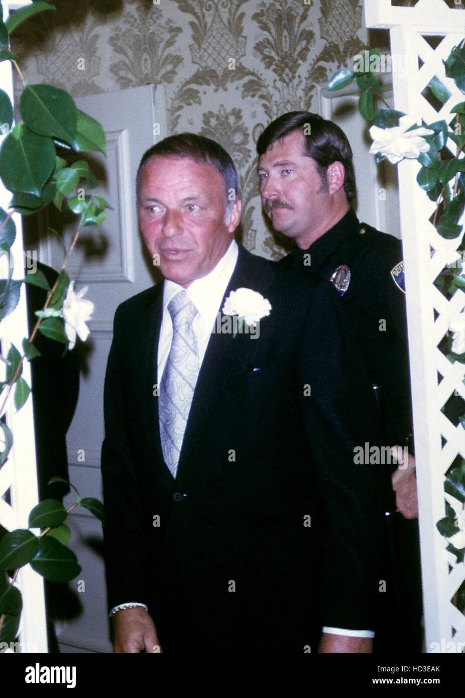 Frank Sinatra at Dean Martin's wedding, April 25, 1973. (IMG 380) Photo ...