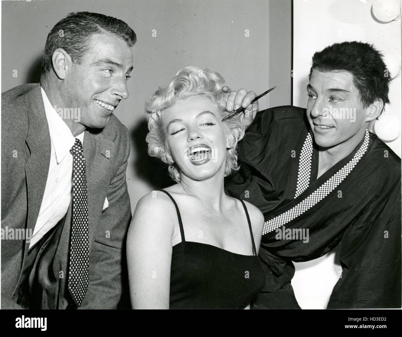 Joe DiMaggio and Marilyn Monroe, visiting David Wayne backstage at the ...