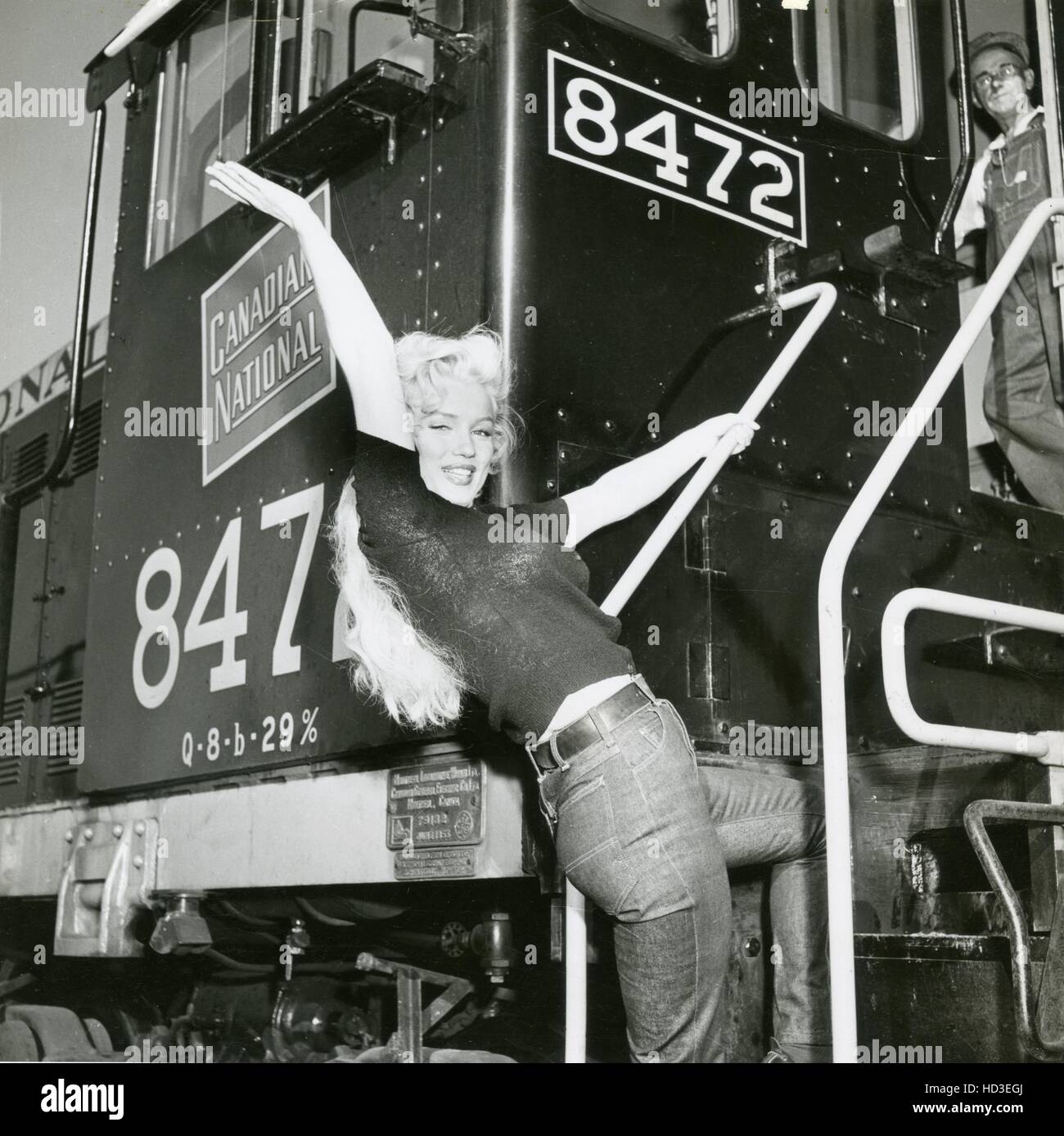 Marilyn Monroe on location for RIVER OF NO RETURN, summer 1953. - Photo ...