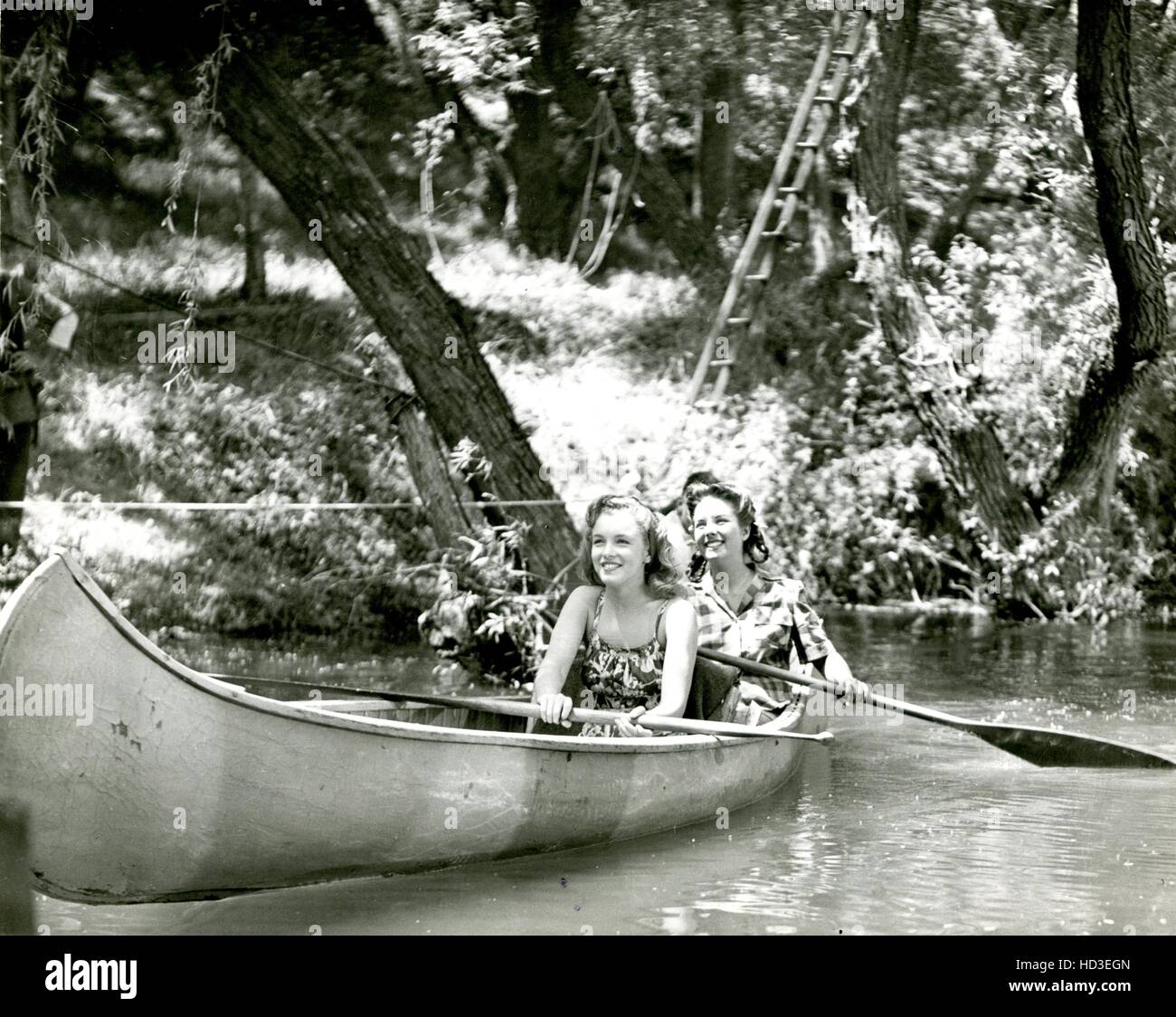 From left, Marilyn Monroe, Colleen Townsend, in SCUDDA HOO! SCUDDA HAY ...