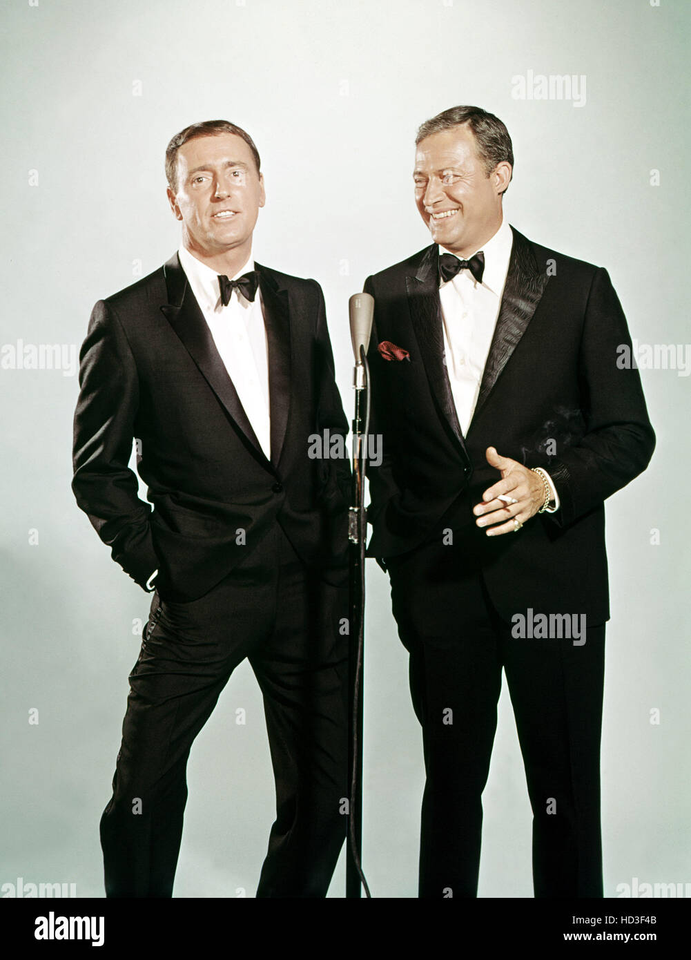 THE DEAN MARTIN SUMMER SHOW, hosts Dan Rowan, Dick Martin, 1966-67 ...