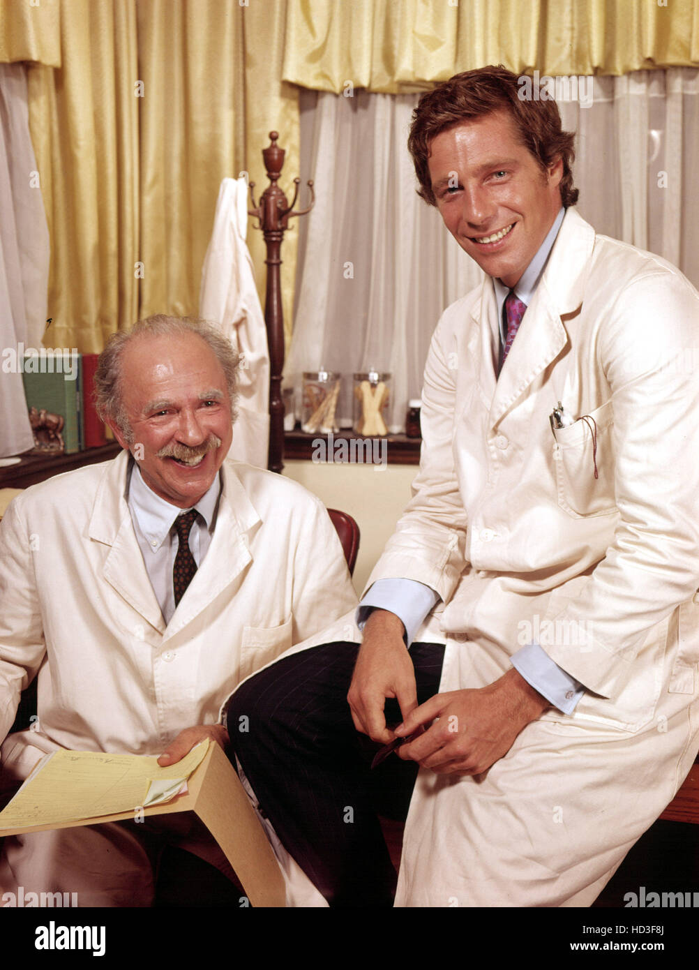 DR. SIMON LOCKE, Jack Albertson, Sam Groom, 1971-74 Stock Photo - Alamy