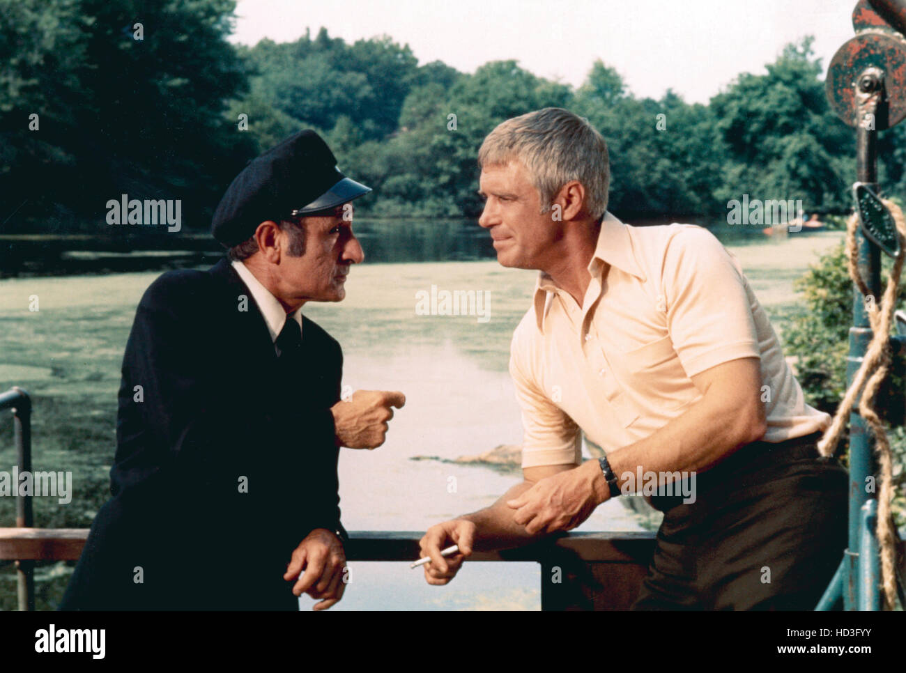 BANACEK, Ralph Manza, George Peppard, 1972-1974 Stock Photo - Alamy