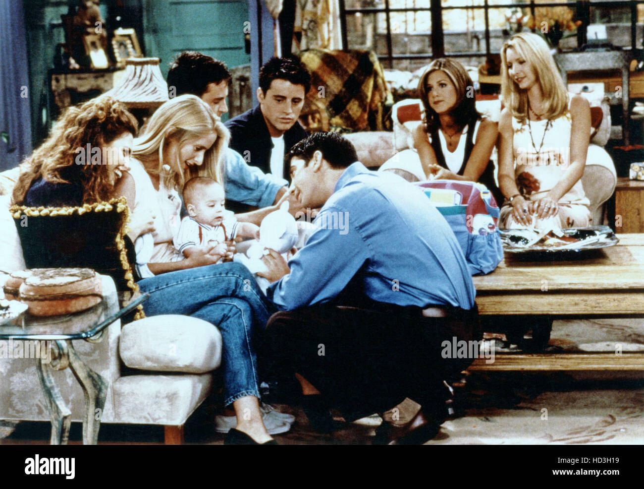 FRIENDS, (from left): Jessica Hecht, Jane Sibbett, Matthew Perry, Matt ...