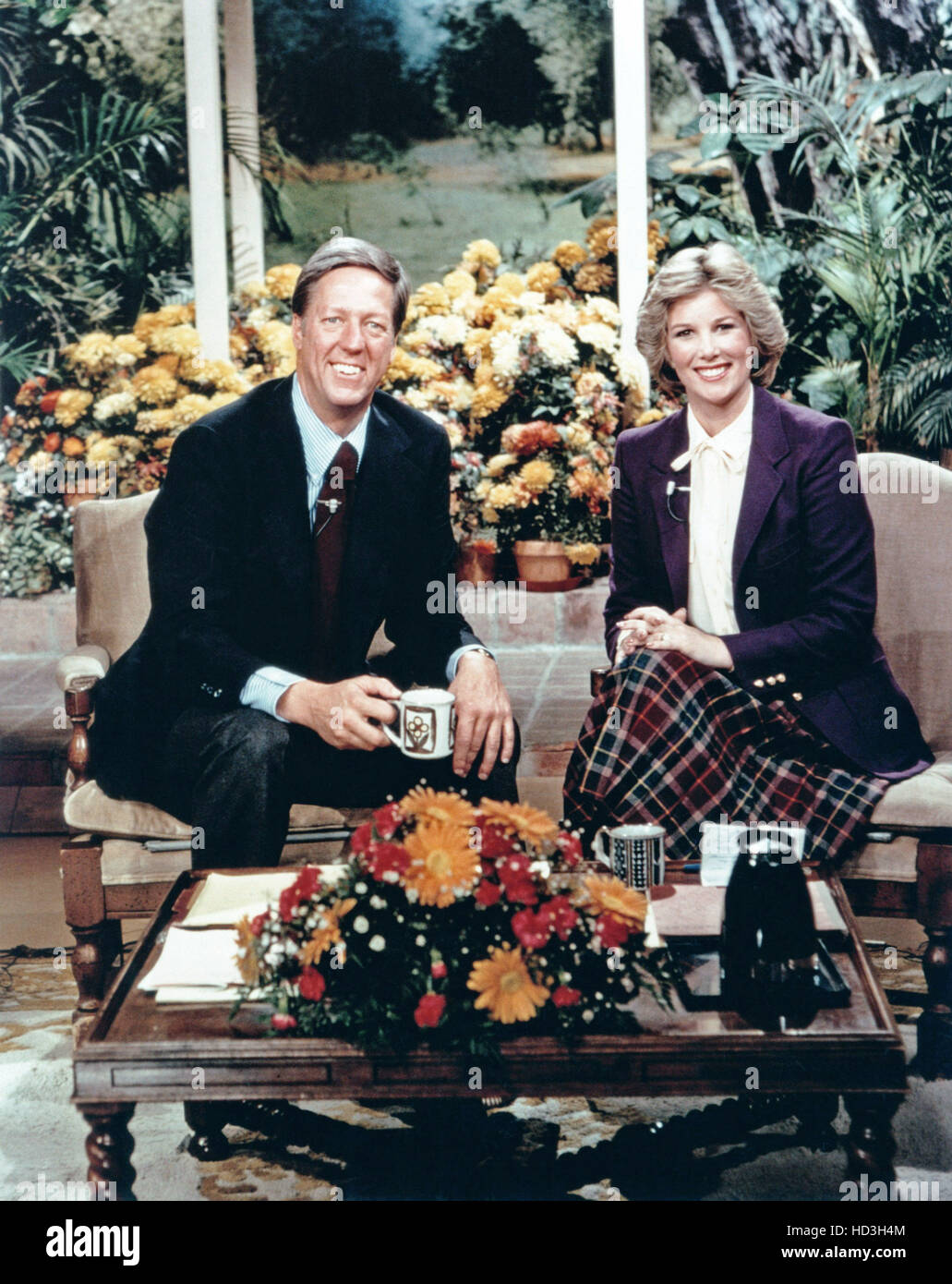 GOOD MORNING, AMERICA, (from left): David Hartman, Joan Lunden, (ca ...