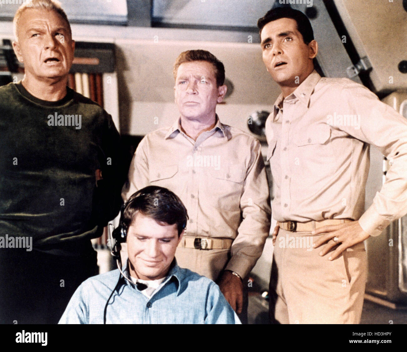 VOYAGE TO THE BOTTOM OF THE SEA, (standing l-r): Eddie Albert, Richard ...