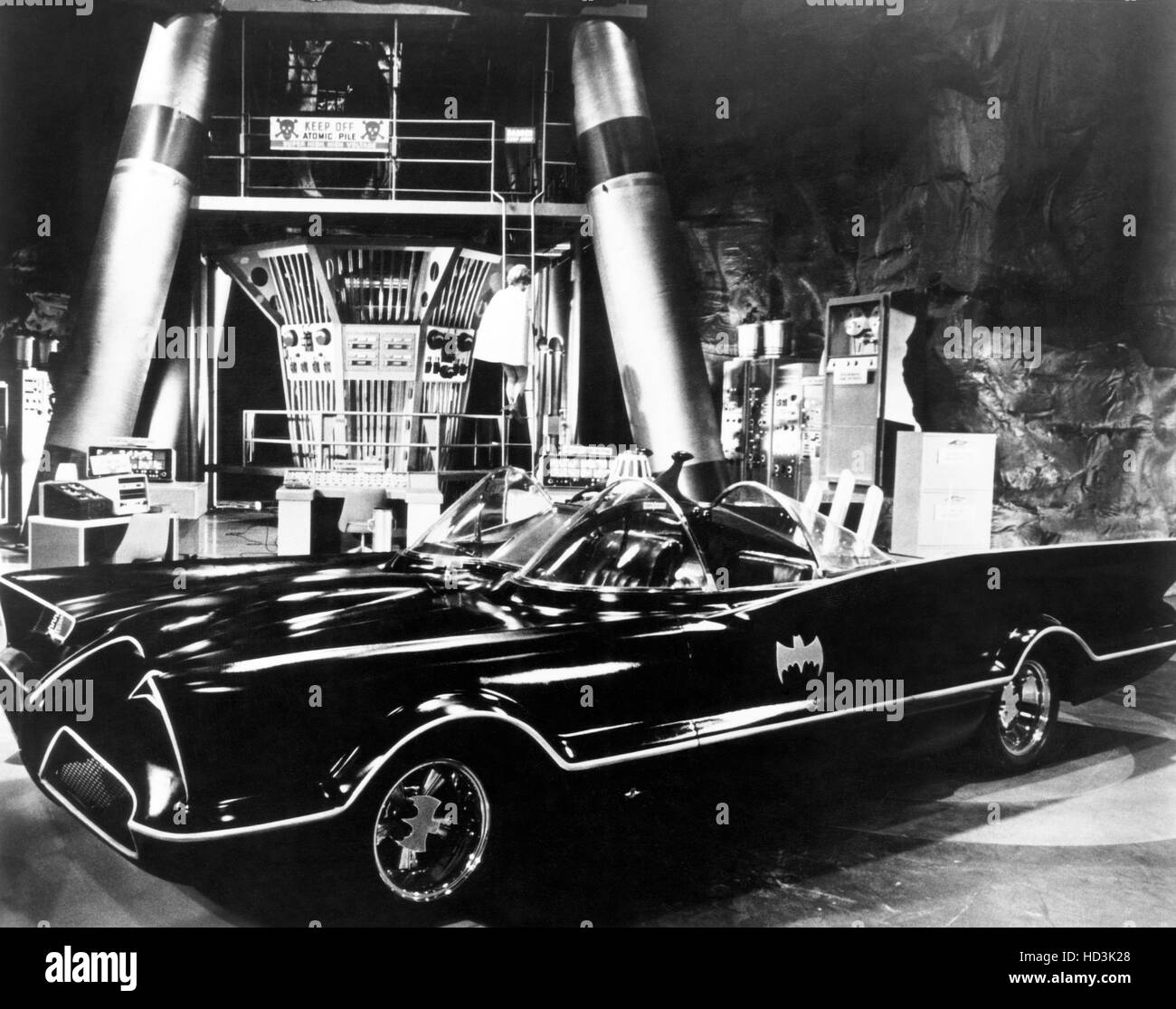 BATMAN, batmobile, 'Smack In The Middle', (Season 1, ep. 102, aired Jan ...