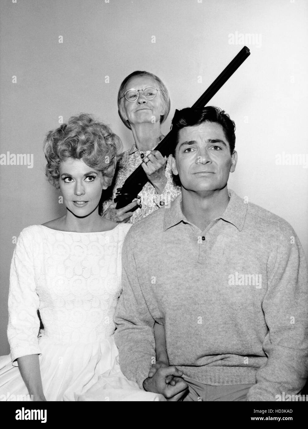 THE BEVERLY HILLBILLIES, Donna Douglas, Irene Ryan, Larry Pennell ...