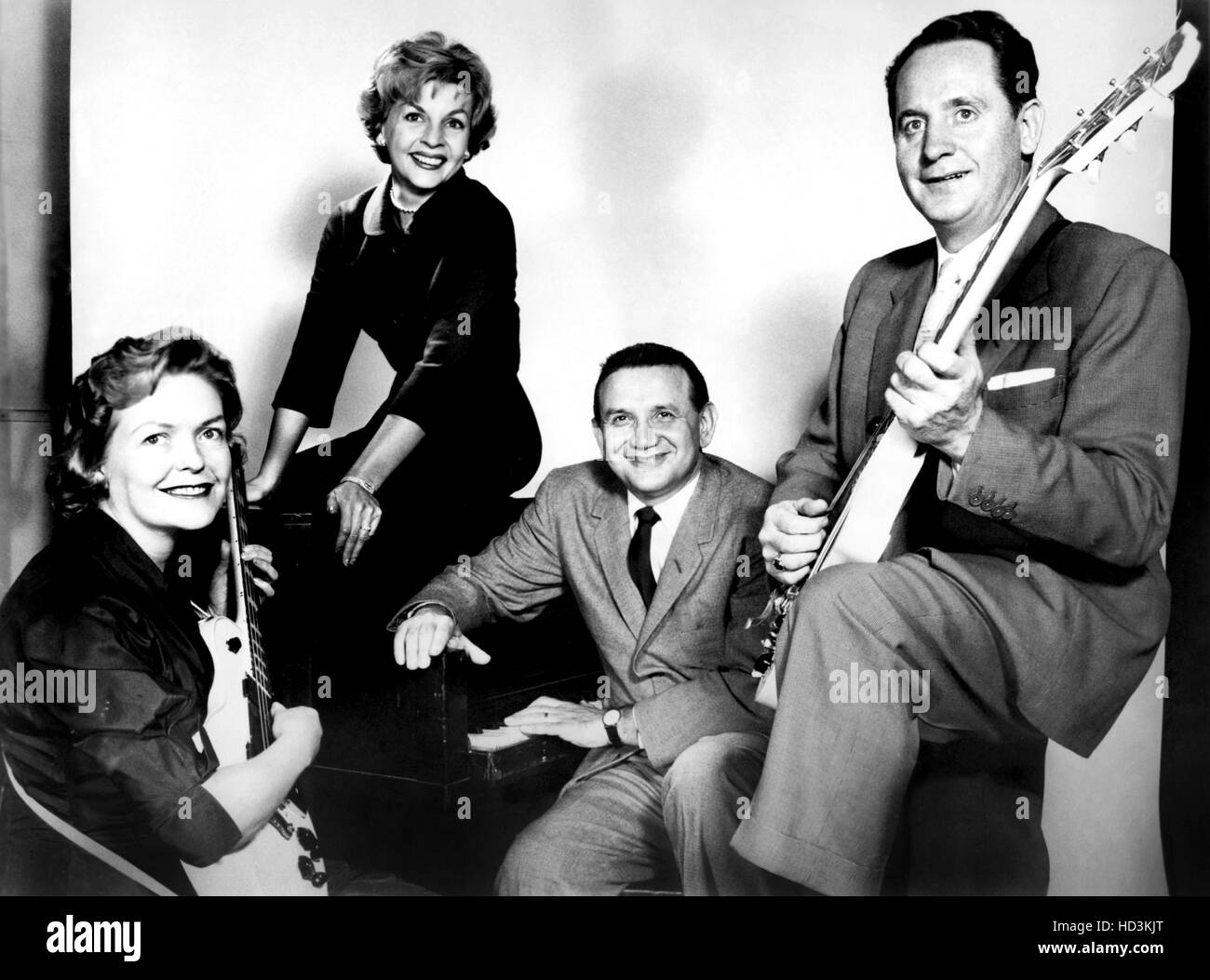 BELL TELEPHONE HOUR, Mary Ford, Dorothy Collins, Raymond Scott, Les ...