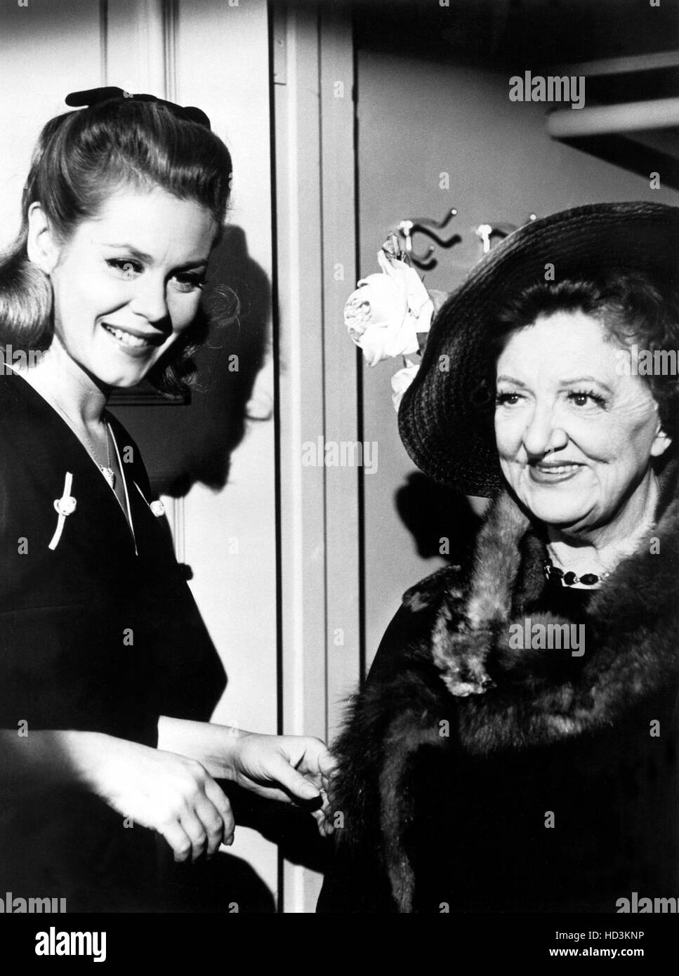 BEWITCHED, Elizabeth Montgomery, Marion Lorne, 'There's No Witch Like ...