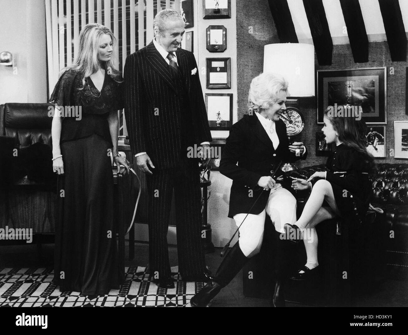 BIG EDDIE, from left: Sheree North, Sheldon Leonard, Eva Gabor, Quinn ...