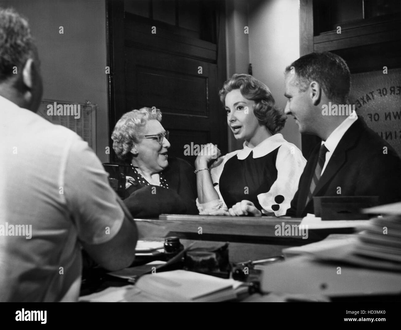 CANDID CAMERA, Audrey Meadows (center), Allen Funt (r.), 1960-67 Stock Photo - Alamy