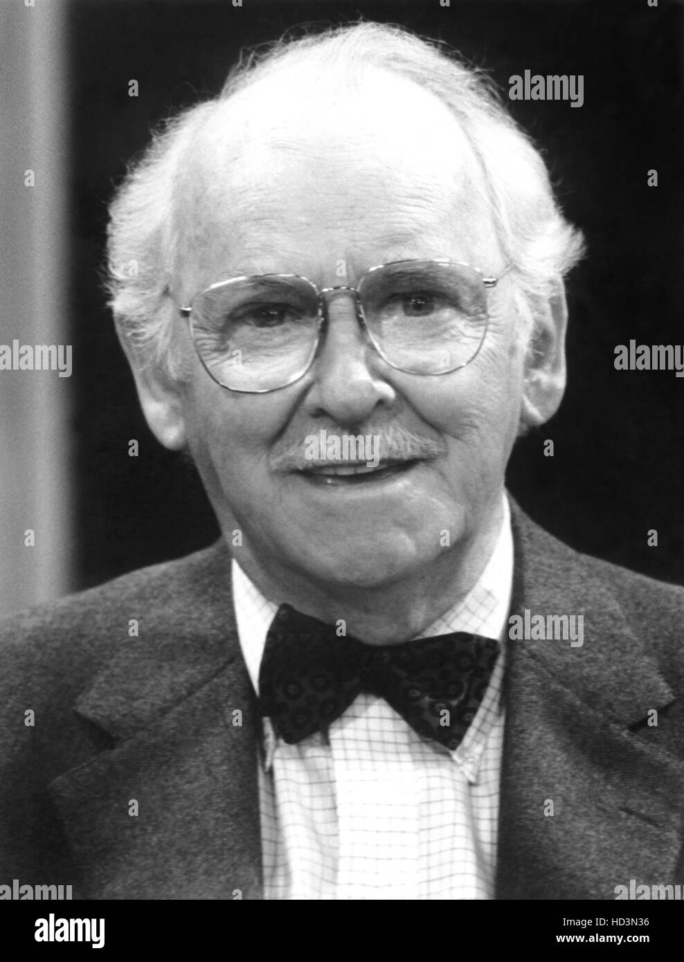 THE CAVANAUGHS, Barnard Hughes, 1986-1989, © Paramount Television ...