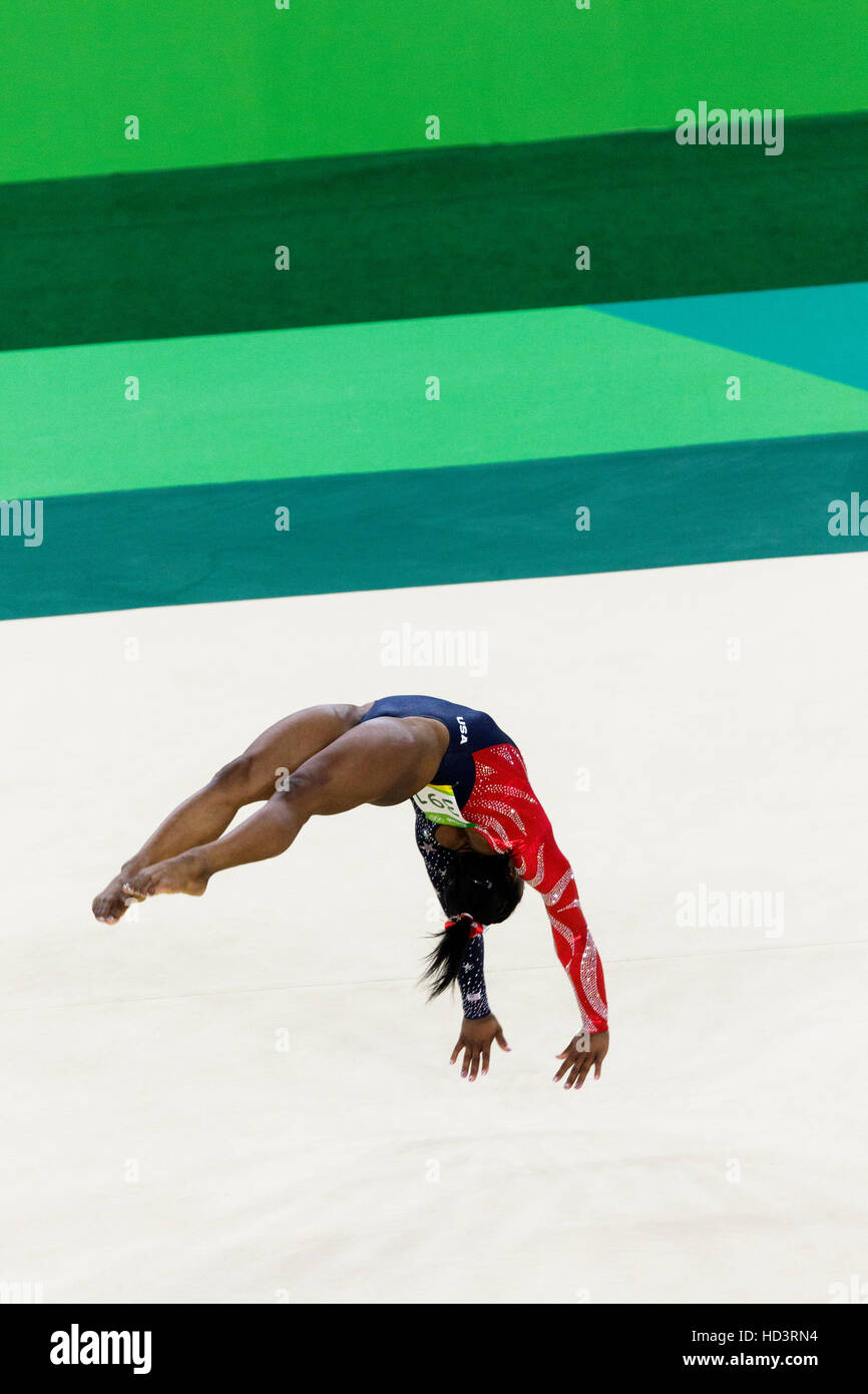 Rio de Janeiro, Brazil. 7 August 2016. Simone Biles (USA) performs the ...