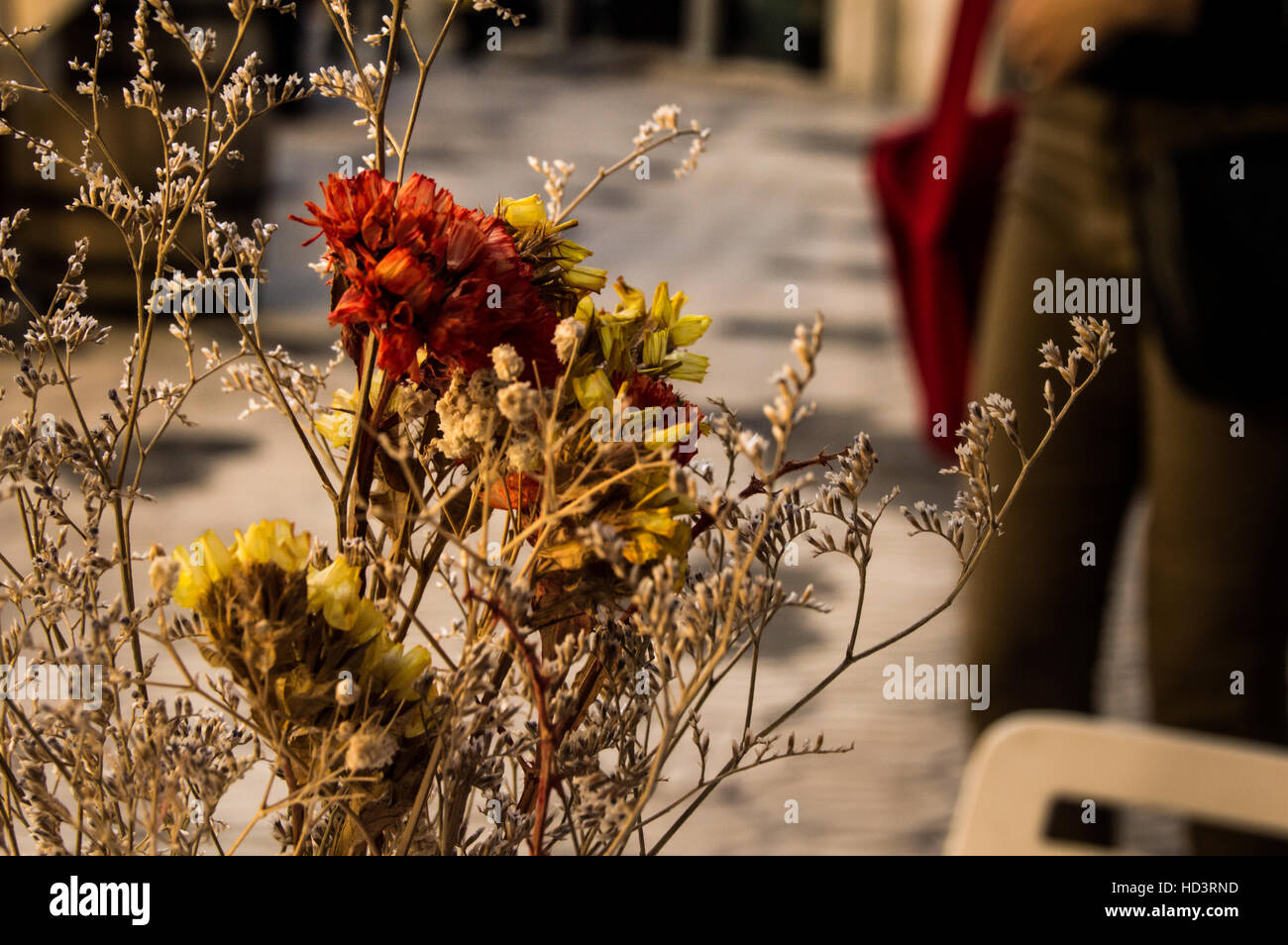 Bouquet dried out flowers hi-res stock photography and images - Alamy