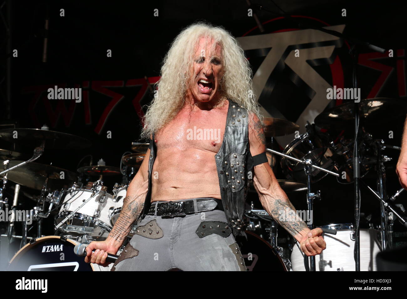 Twisted Sister perform on 'Fox & Friends All-American Concert Series ...